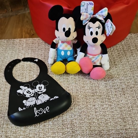 Disney | Accessories | Disney Black Mickey Mouse Bib Iconic Design ...